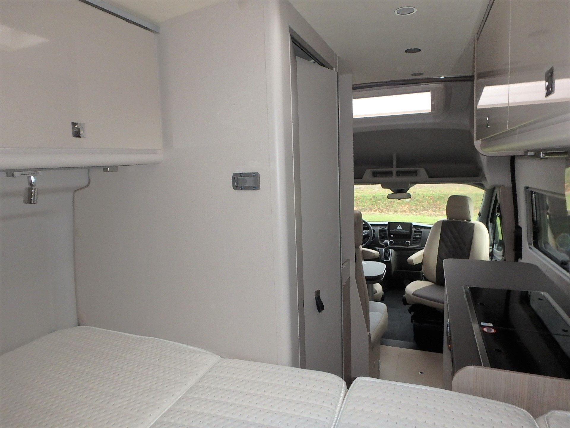 BURSTNER – LINEO C 590 *€ 6000,00 VOORDEEL !!* | Eurotrek Campers ...