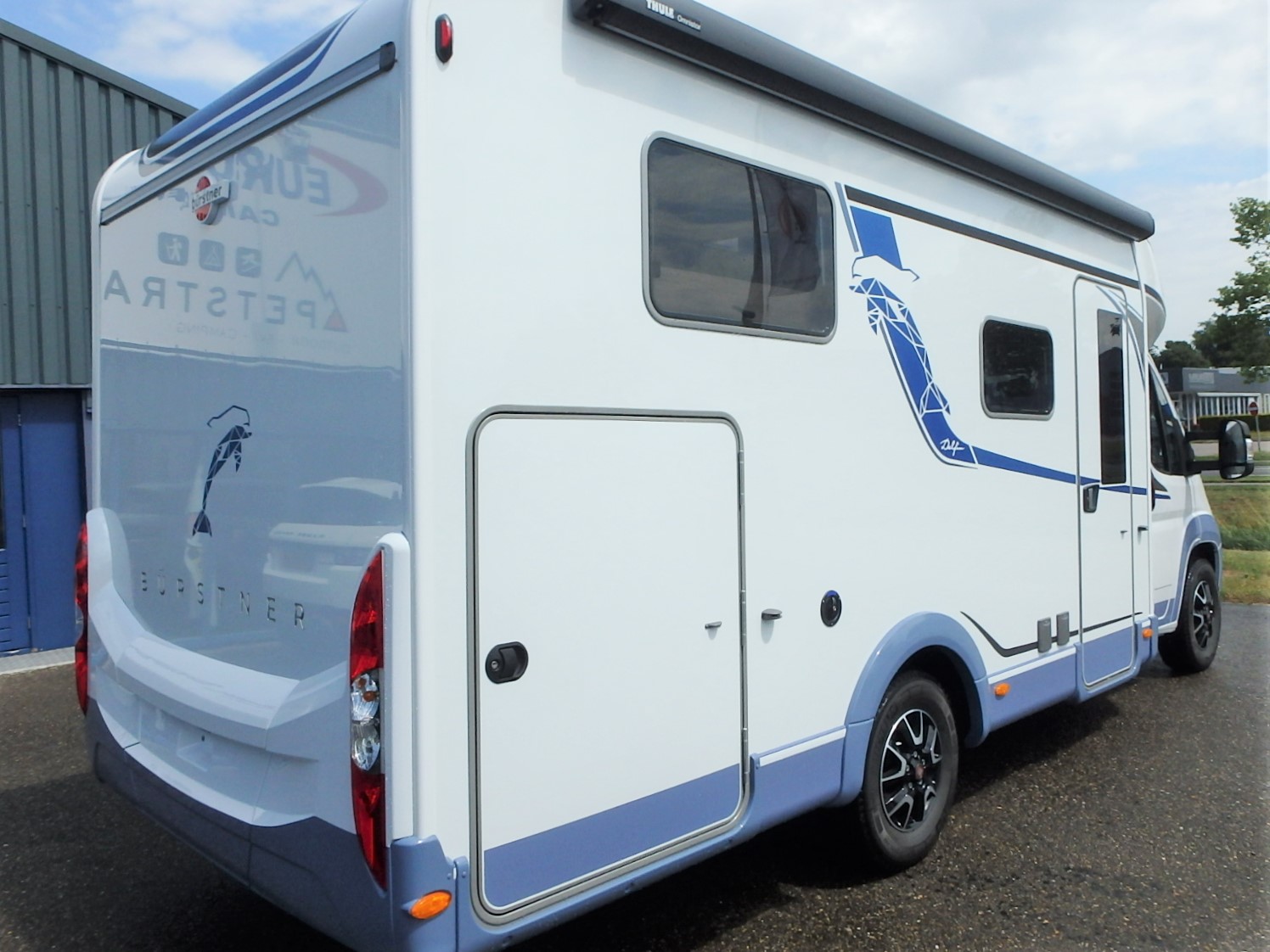BURSTNER - DELFIN T 690G HARMONY-LINE - Eurotrek Campers Coevorden ...