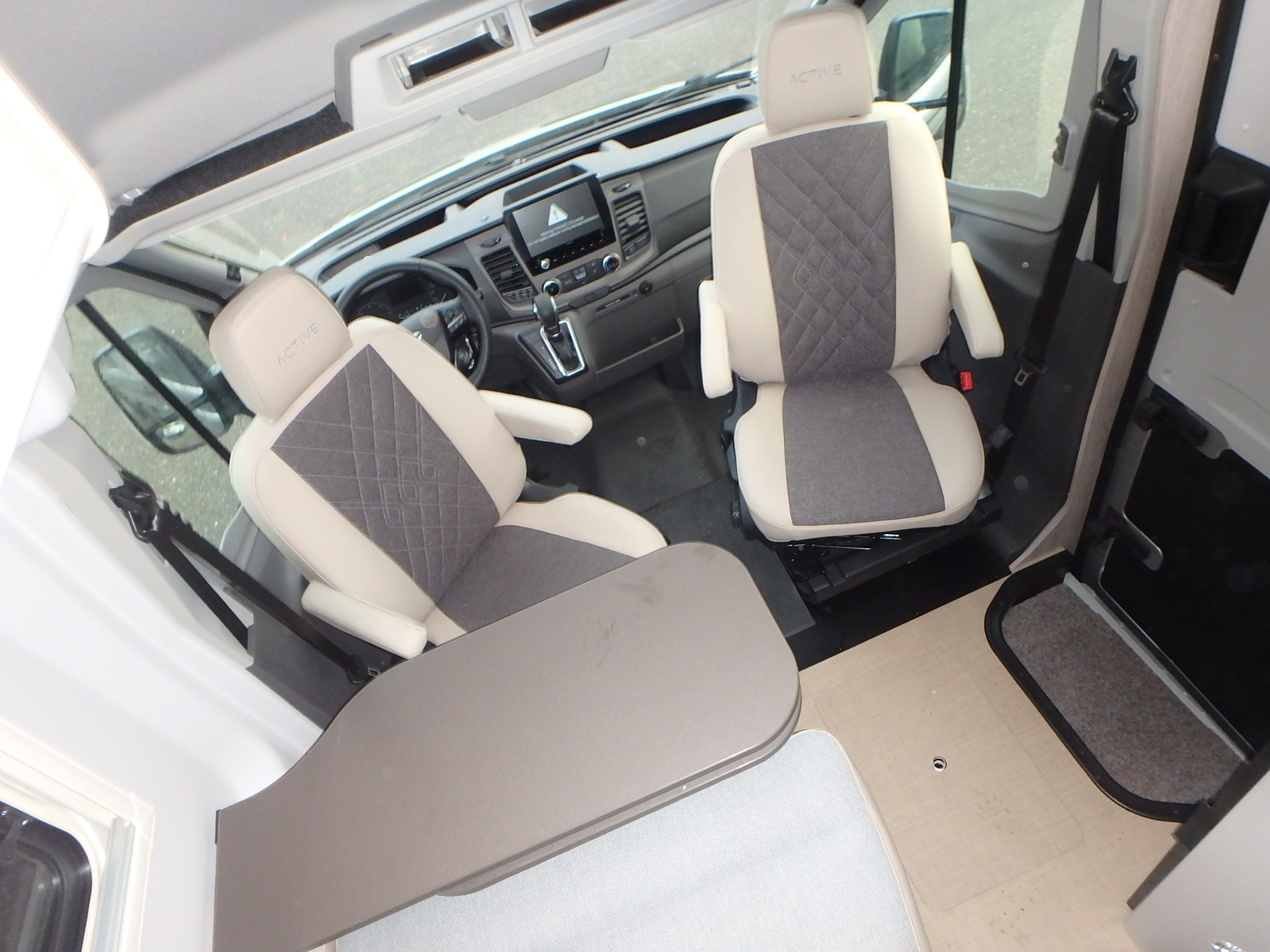 BURSTNER - LINEO C 590 - Eurotrek Campers Coevorden (Drenthe) - De ...