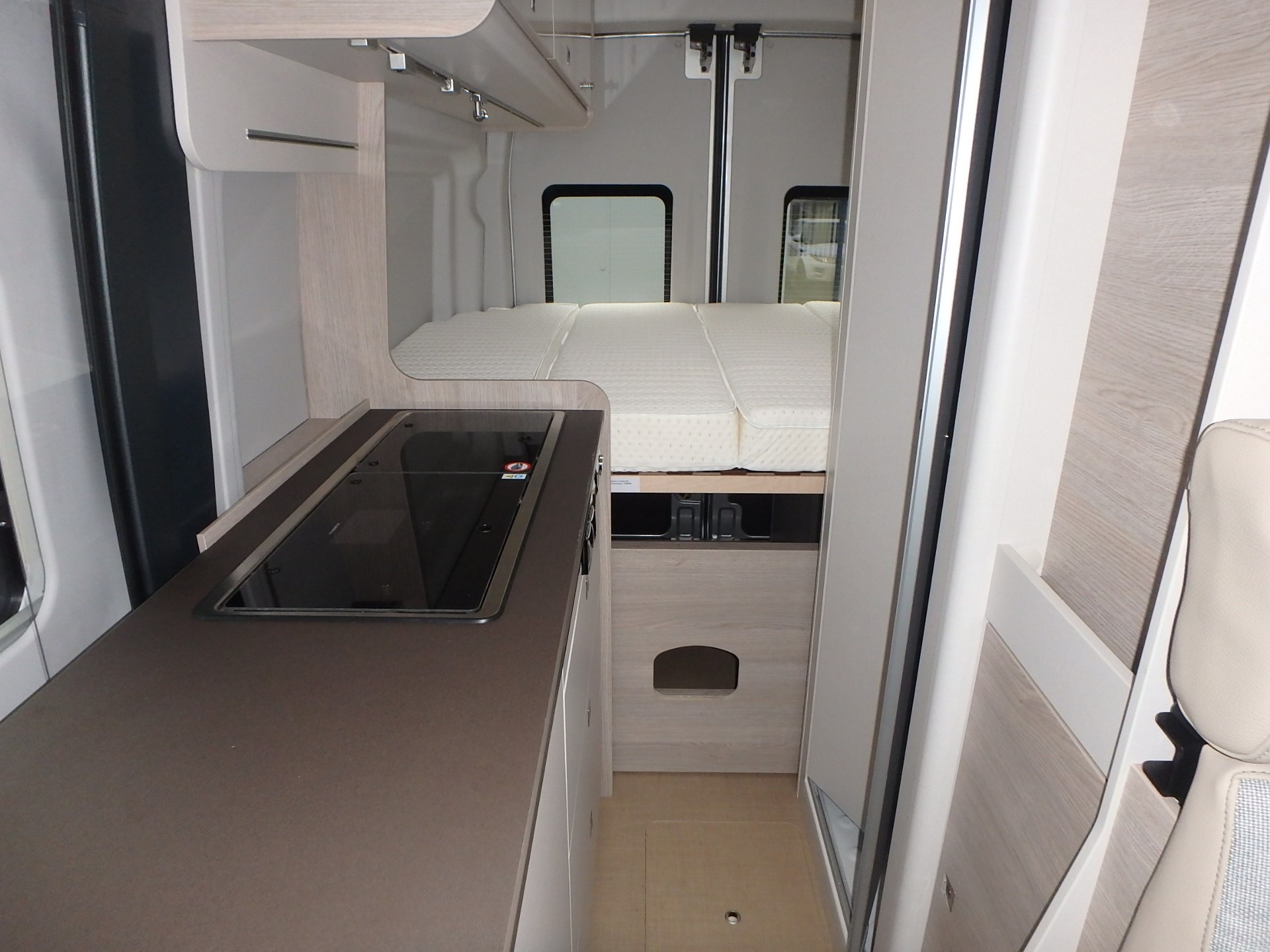 Burstner Lineo C 590